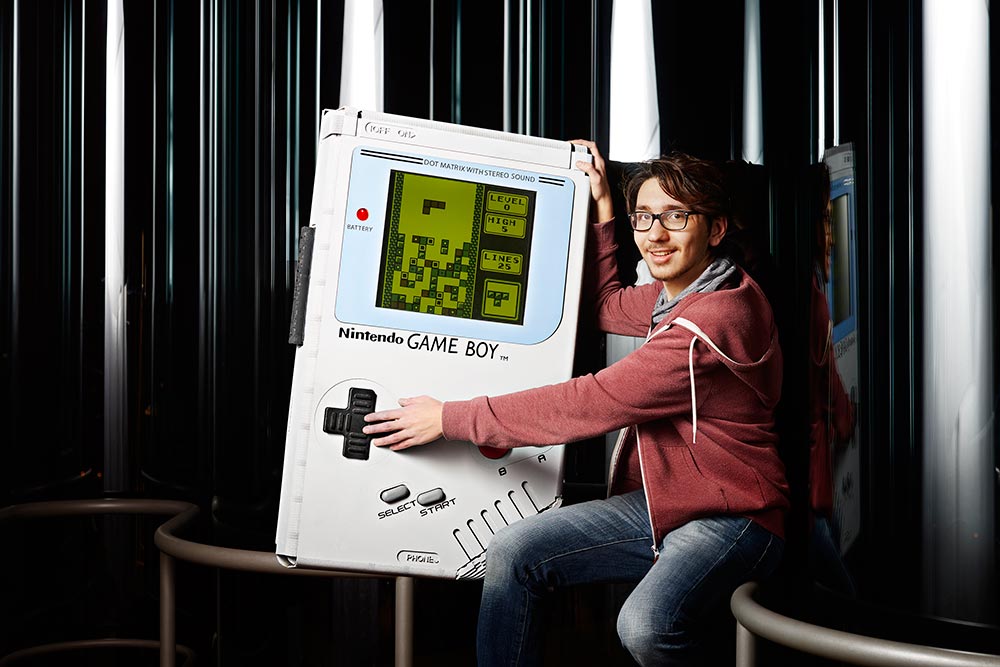 Video: Meet the student who built the world’s largest Game Boy ...