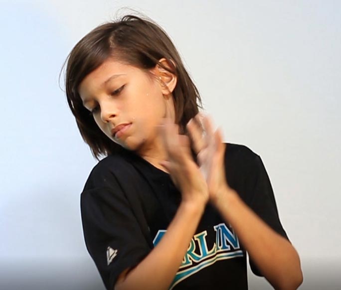 Put your hands together for Seven - the kid who can clap 1,080 times in ...