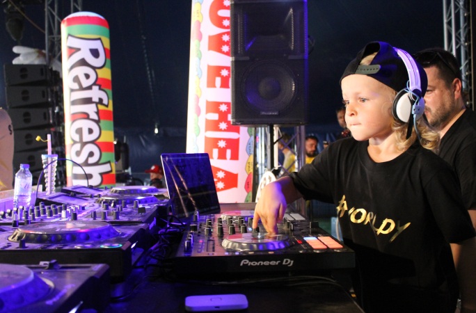 The world's youngest club DJ | Guinness World Records