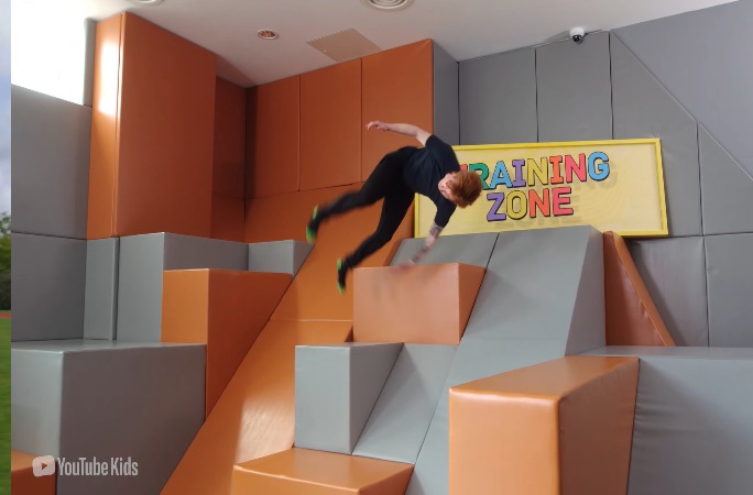 Watch our new YouTube Kids series Break The Record | Guinness World Records