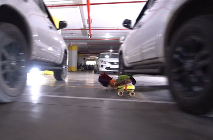 How low can she go? This 7-year-old limbo skated under 20 cars ...
