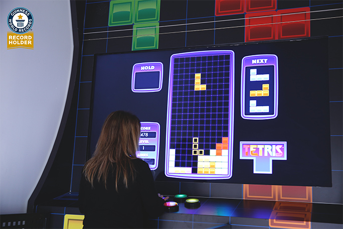 This arcade machine is bigger than an elephant! 🐘 | Guinness World Records