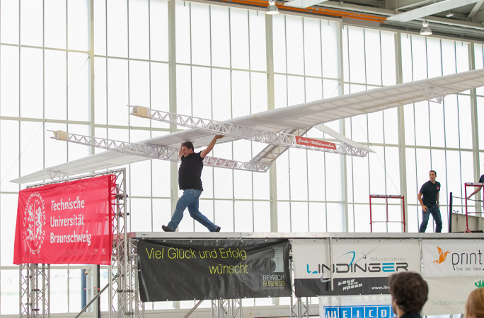 Paper plane records that made history and how YOU can break one ...