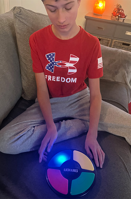 10-year-old with incredible memory breaks Simon record | Guinness World Records