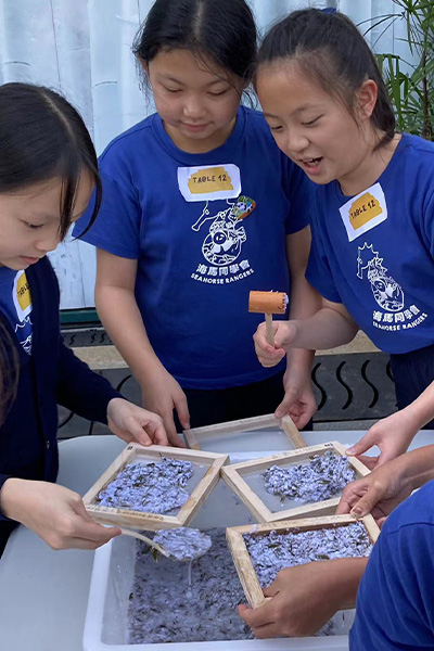 Kids made paper out of PANDA POO?! | Guinness World Records