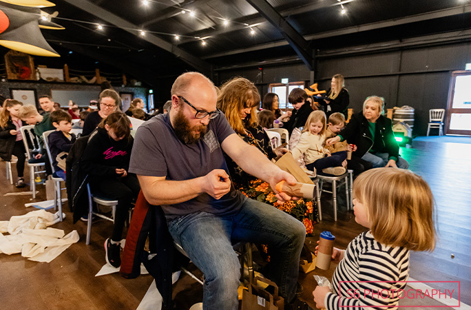 Learn how to make a POPCORN CANNON like these record-breaking kids ...