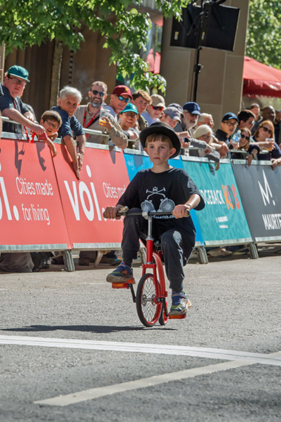 These wacky bikes look impossible to ride, but two record-breaking kids ...